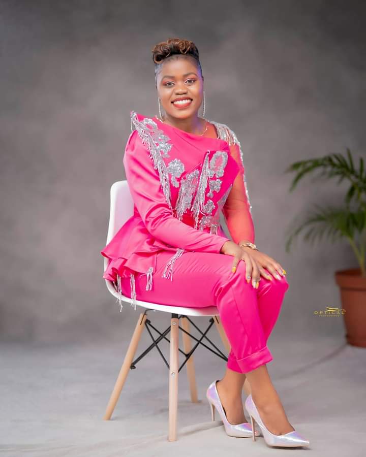 Annita, 35, Nairobi Sugarmummy Seeking Handsome and Hardworking ...